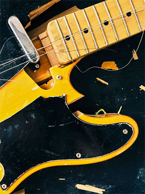 broken-telecaster – Sunburned Fedora